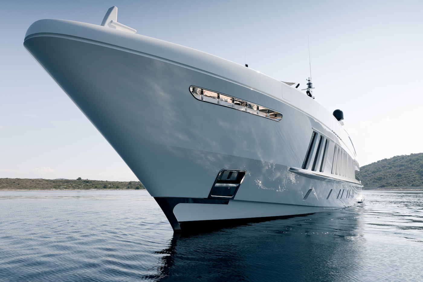 Yacht SAMURAI, Alia Yachts | CHARTERWORLD Luxury Superyacht Charters